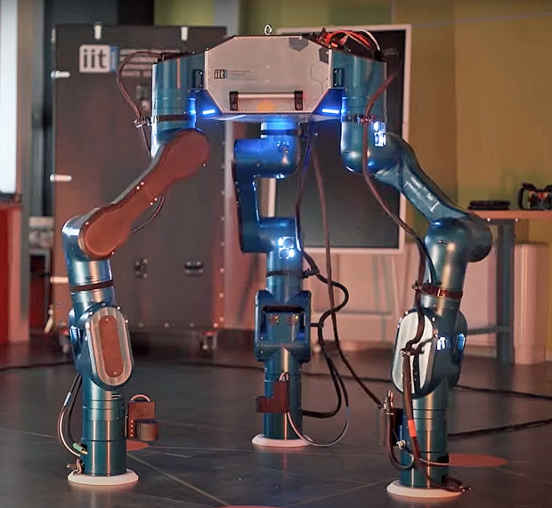 Italian 3-limbed Robot to Assist Astronauts with Space Tasks | The ...